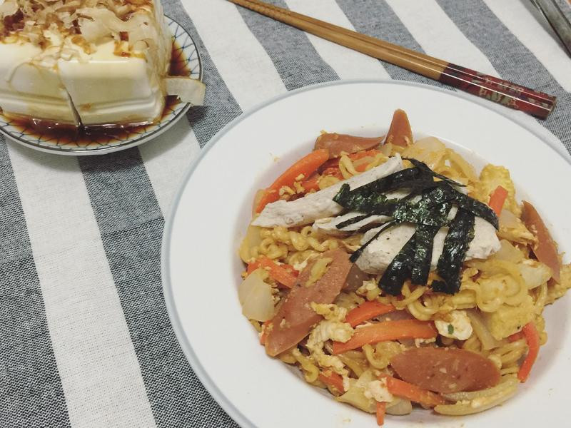 韓式炒泡麵 by Wan Ru Lin - 愛料理