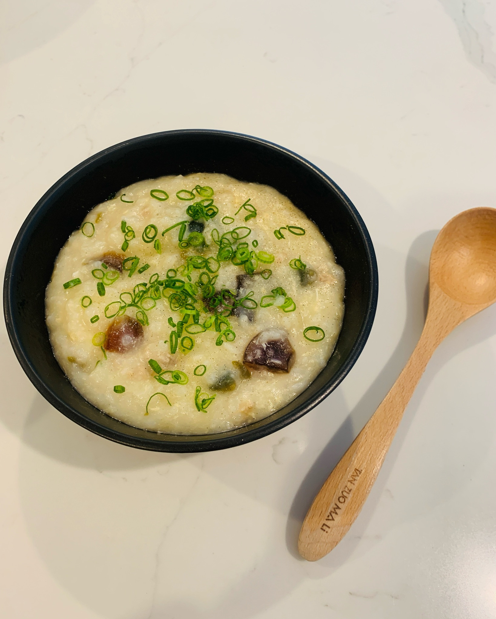 皮蛋瘦肉粥 by Shantell - 愛料理